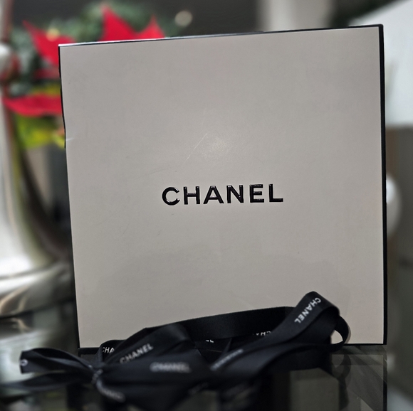CHANEL | Other | Chanel Gift Box | Poshmark
